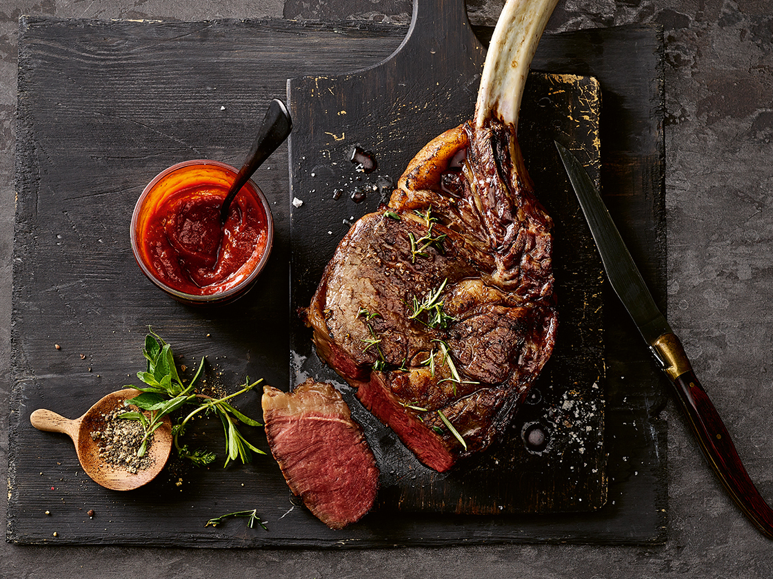 Tomahawk-Steak mit Rum-BBQ-Sauce | Einfach Kochen by Meta Hiltebrand ...