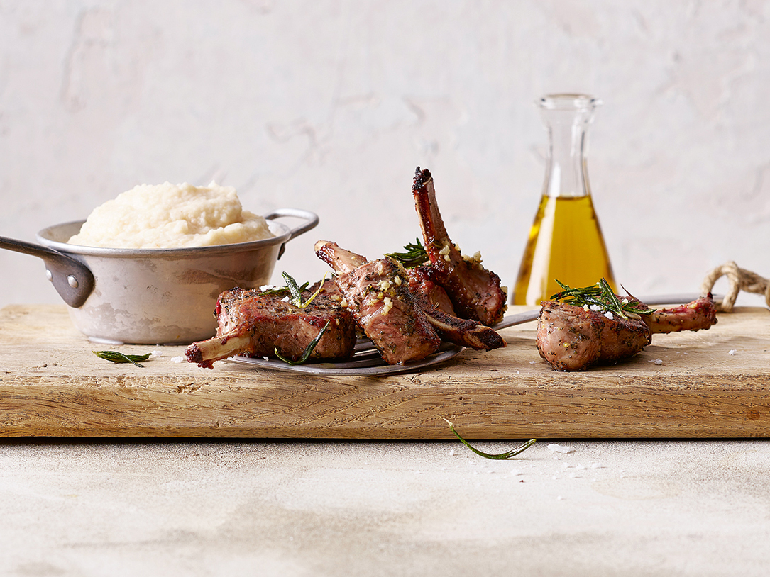 Orientalisch gewürztes Selleriepüree mit Lammkoteletts | Einfach Kochen ...